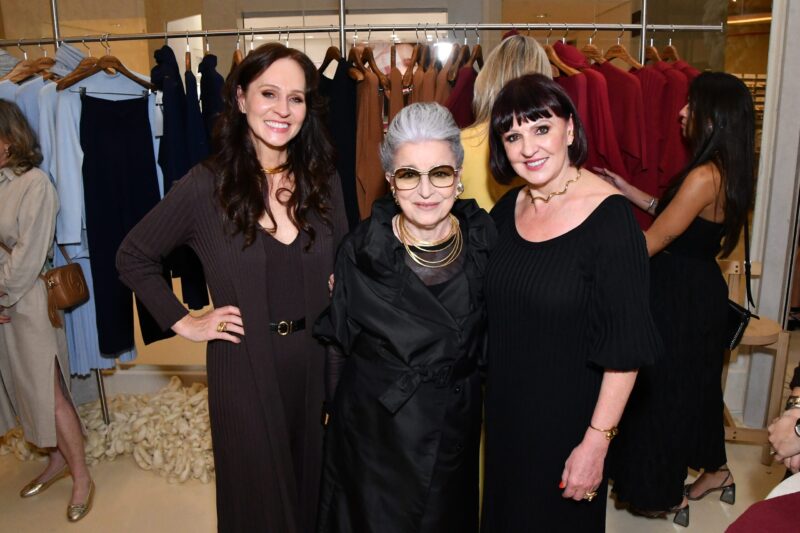 Anselmi inaugura loja com experiência “Universo Consuelo Blocker” em ...